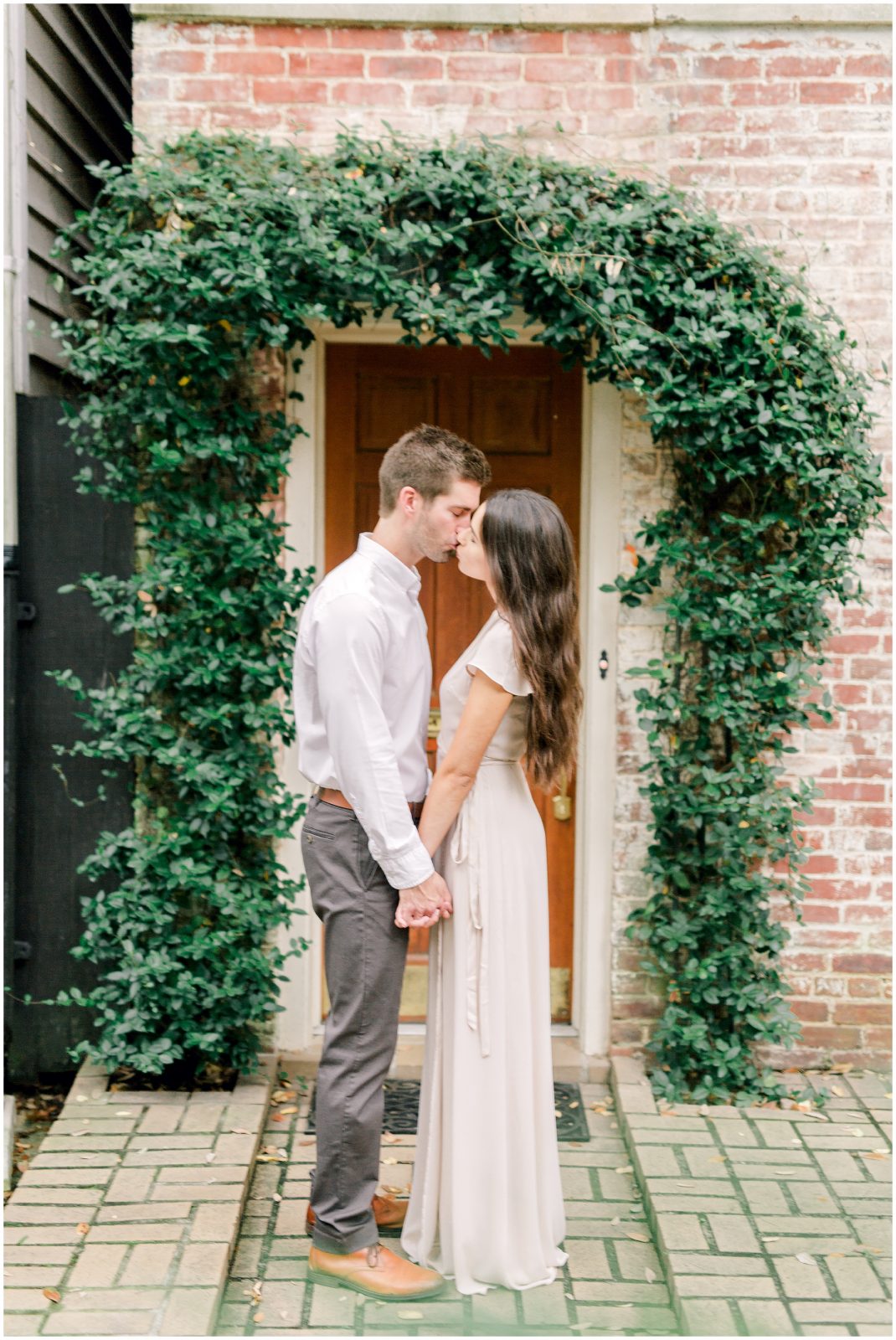 Savannah Georgia Engagement Photos | Kyle & Katie - hollyfelts.com