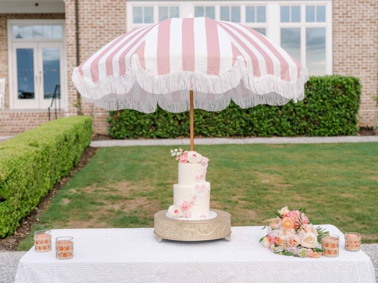 Colorful, Floral-Filled Summer Wedding at Colleton River Club ...