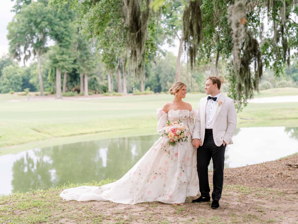 Colorful, Floral-Filled Summer Wedding at Colleton River Club ...